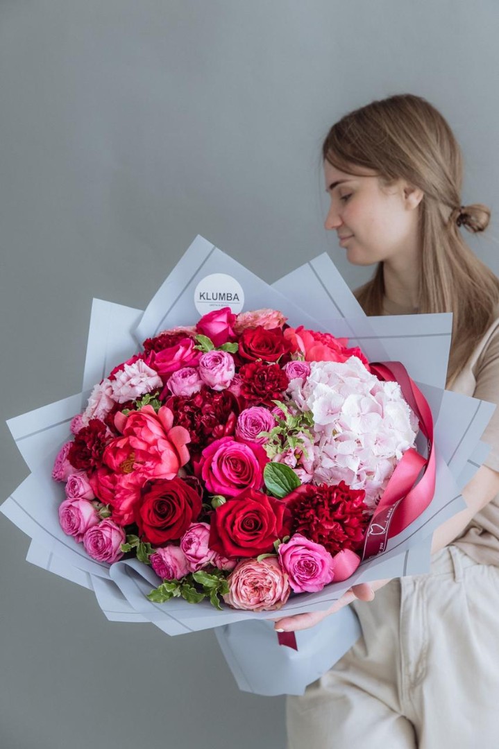 Купить Сезон клубники за 15100 руб. в Домодедово - «Цветочный по-другому»